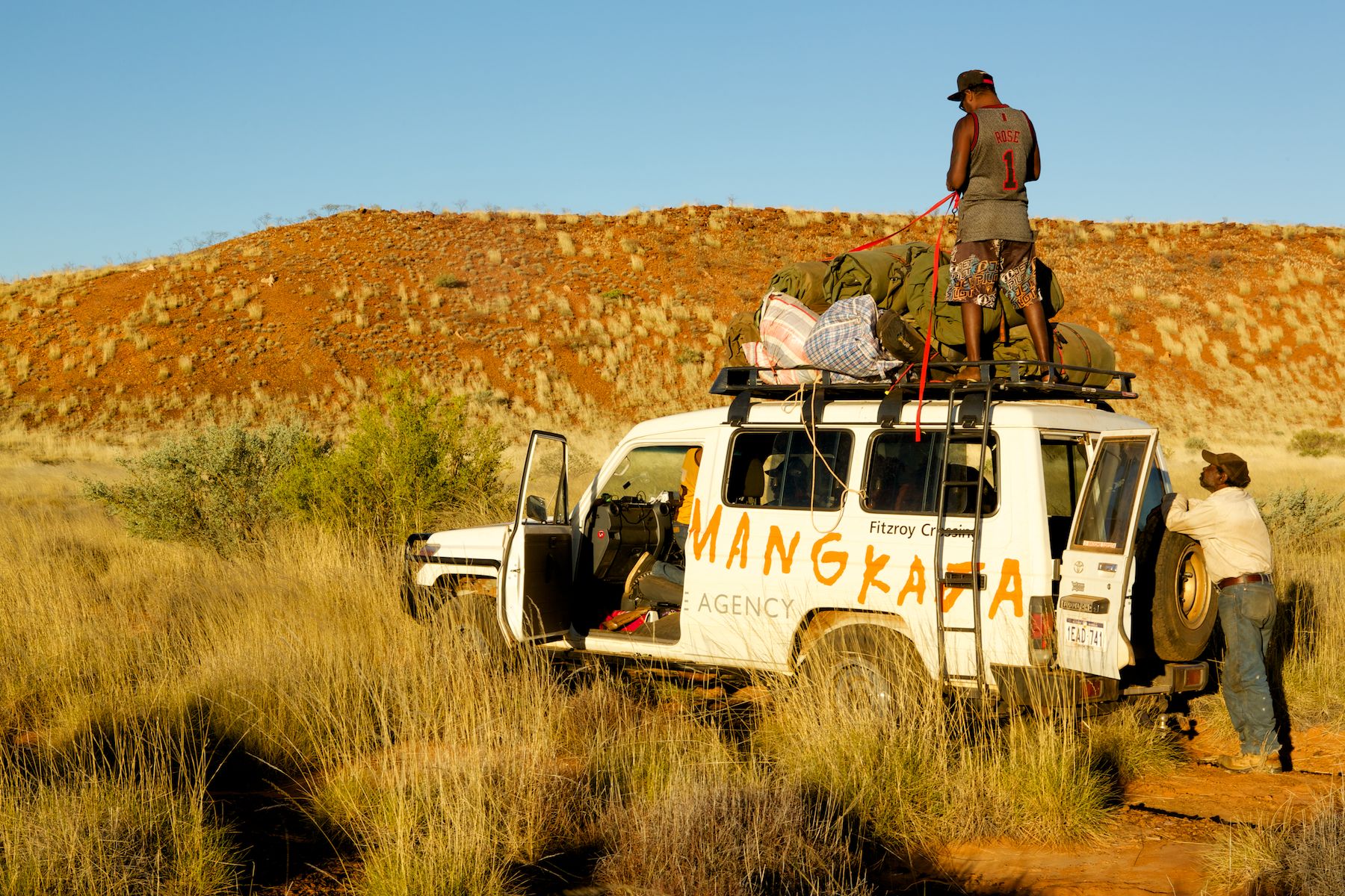 Kurtal Bush Trip | Mangkaja Arts Resource Agency Aboriginal Corporation